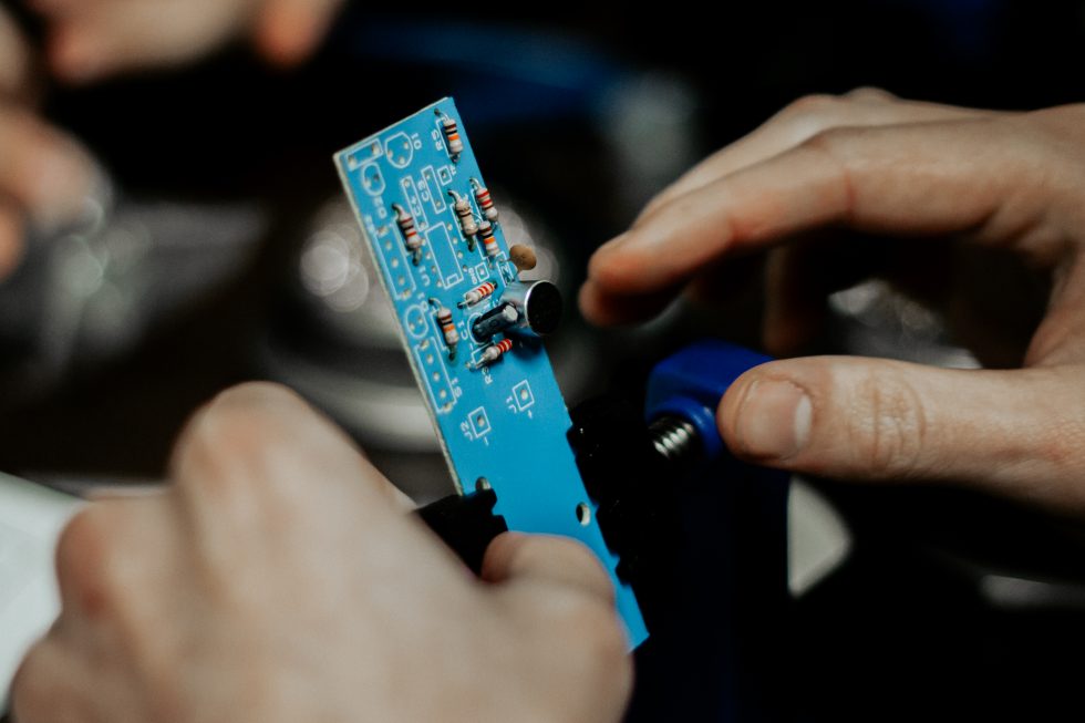 Essential Avionics Tools for a New Technician - National Aviation Academy